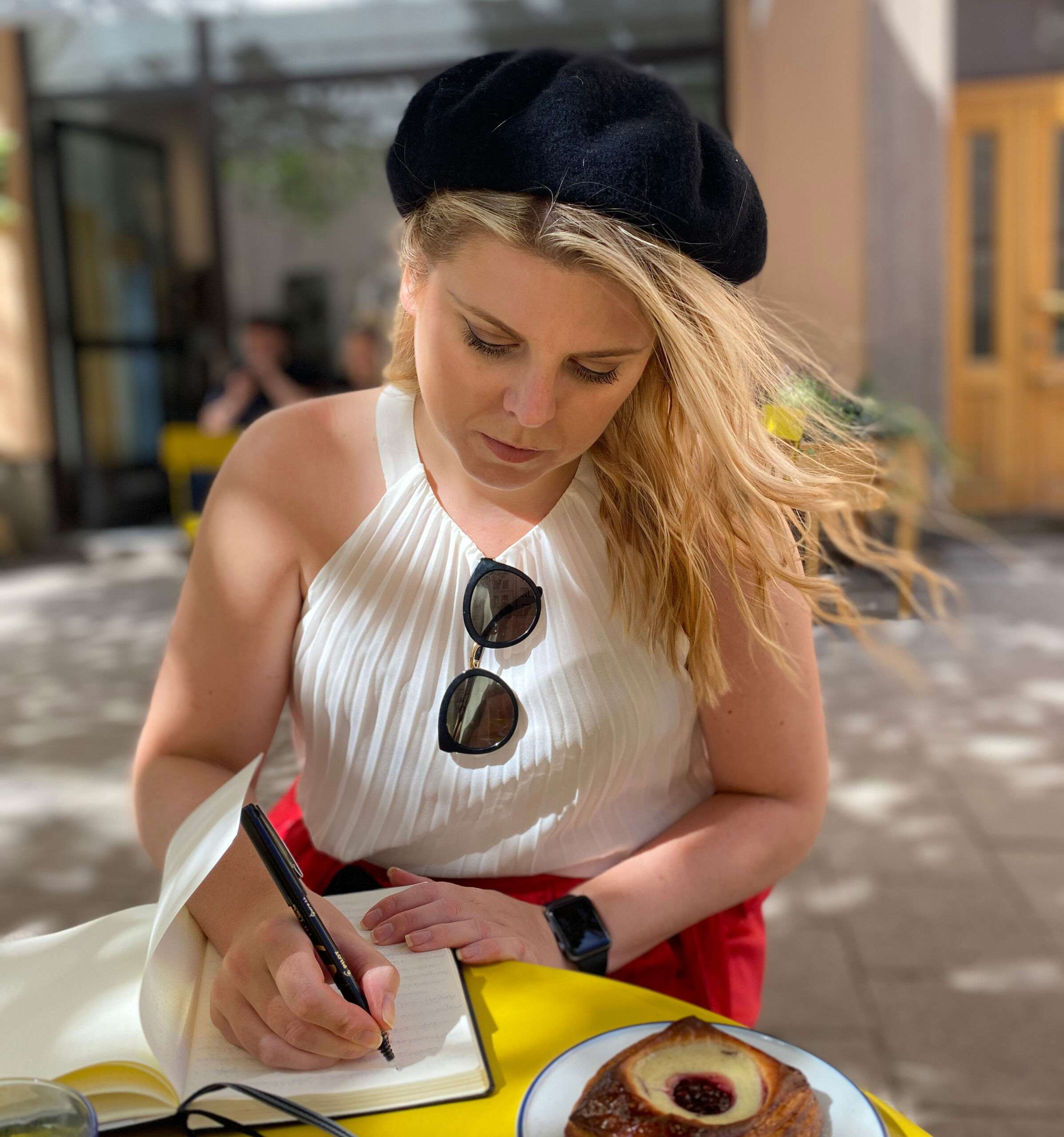 Natalie Forslind – Skrivande, författarskap och marknadsföring.